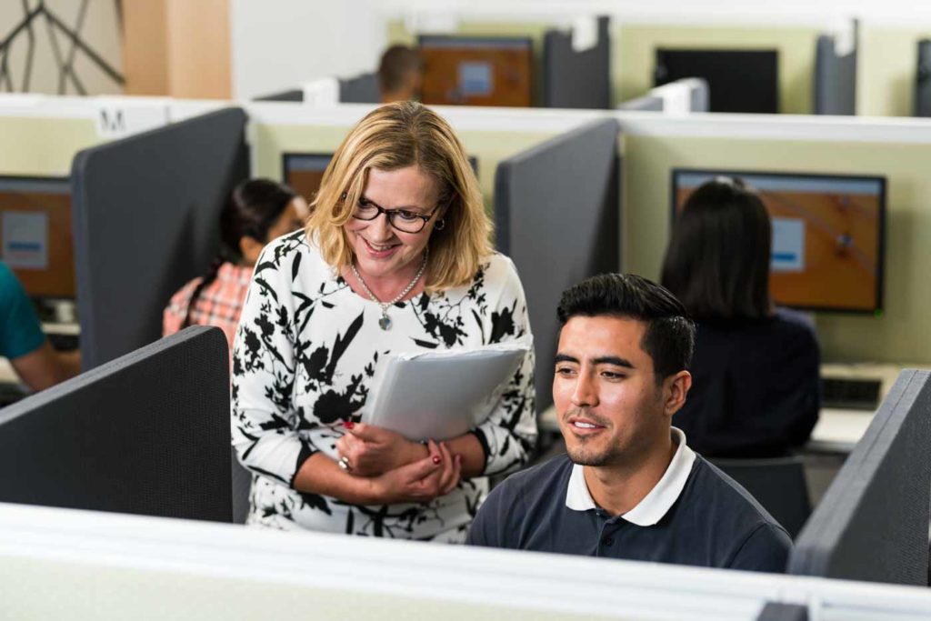 IELTS on computer vs IELTS on paper: Which test is better for me?